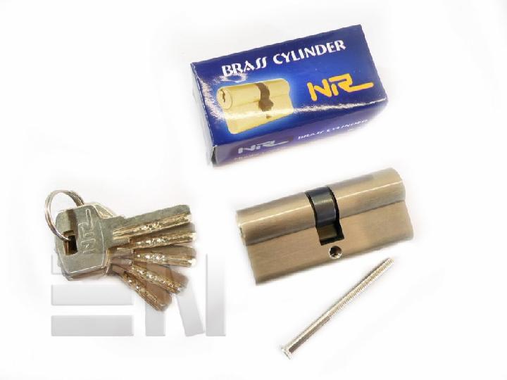 Cilindar za bravu 70mm/ cilindar brava s gumbom 5 ključa